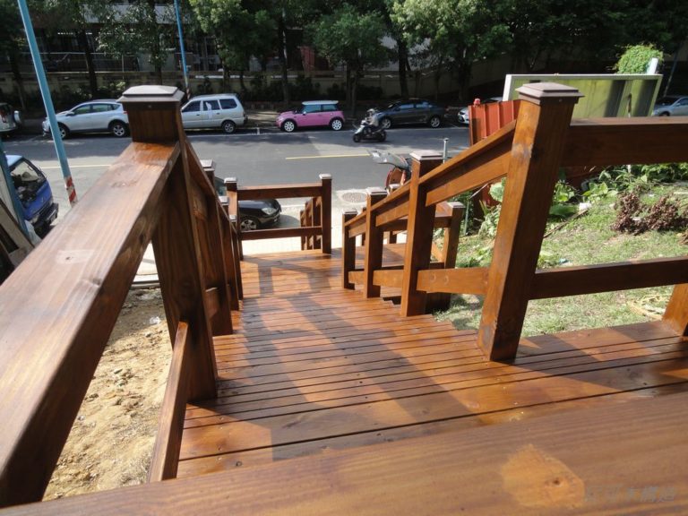 南方松-欄杆階梯-大清水公園入口2 - 尼可木構造